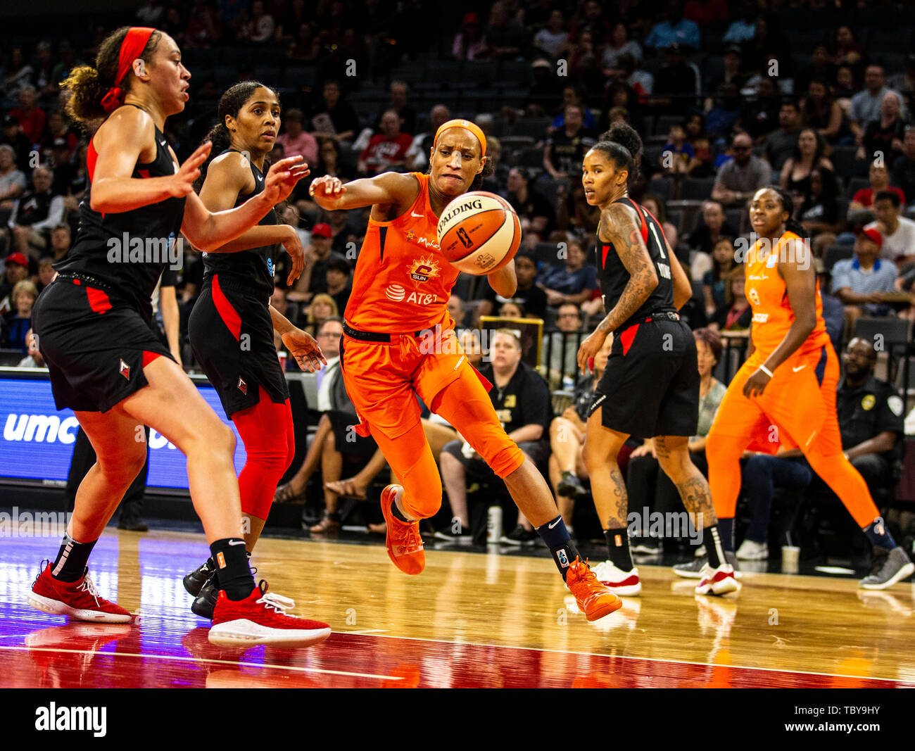 Las Vegas, NV U.S. 02nd June, 2019. A.: Connecticut Sun guard Jasmine ...
