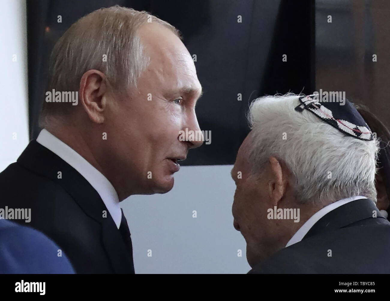 Group Of Partisans High Resolution Stock Photography and Images - Alamy