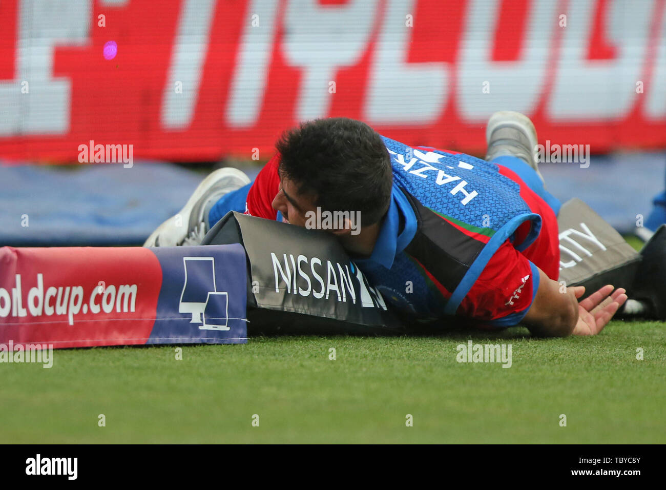 Cricket boundary rope hi-res stock photography and images - Alamy