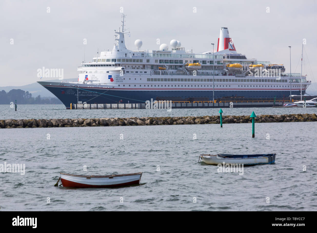 Poole, Dorset, UK. 4th June 2019. D-Day veterans arrive in Poole on MV ...
