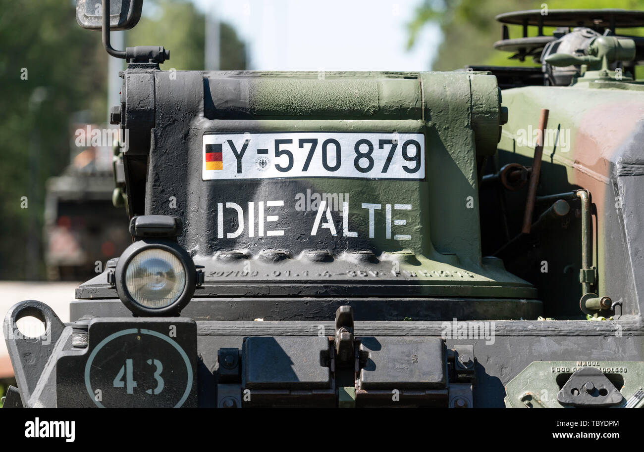 03 June 2019, Saxony, Weißkeißel: The lettering "Die Alte" stands on a ...