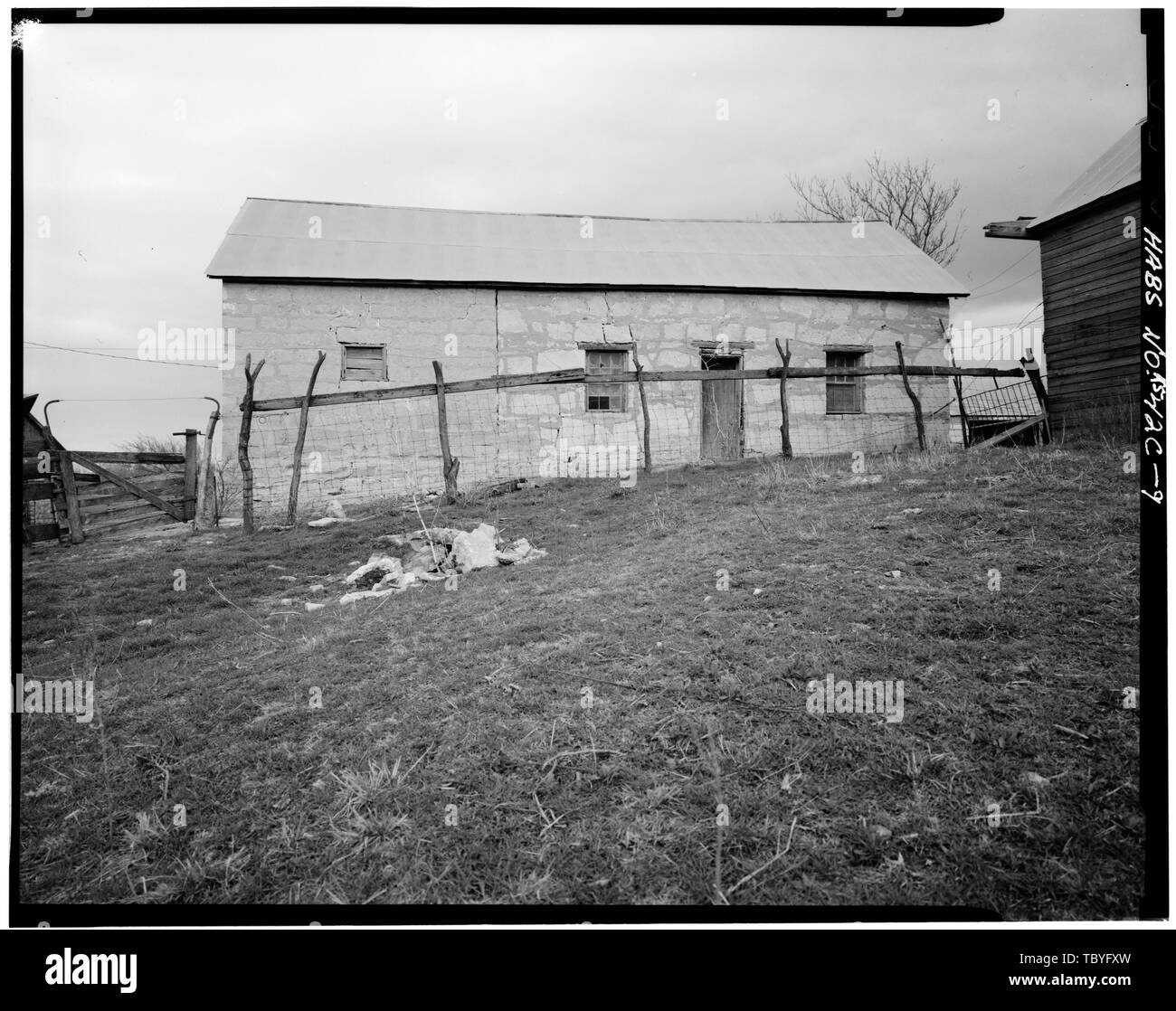 MULTIPURPOSE STONE BUILDING, WEST SIDE KandtDomann Farmstead ...