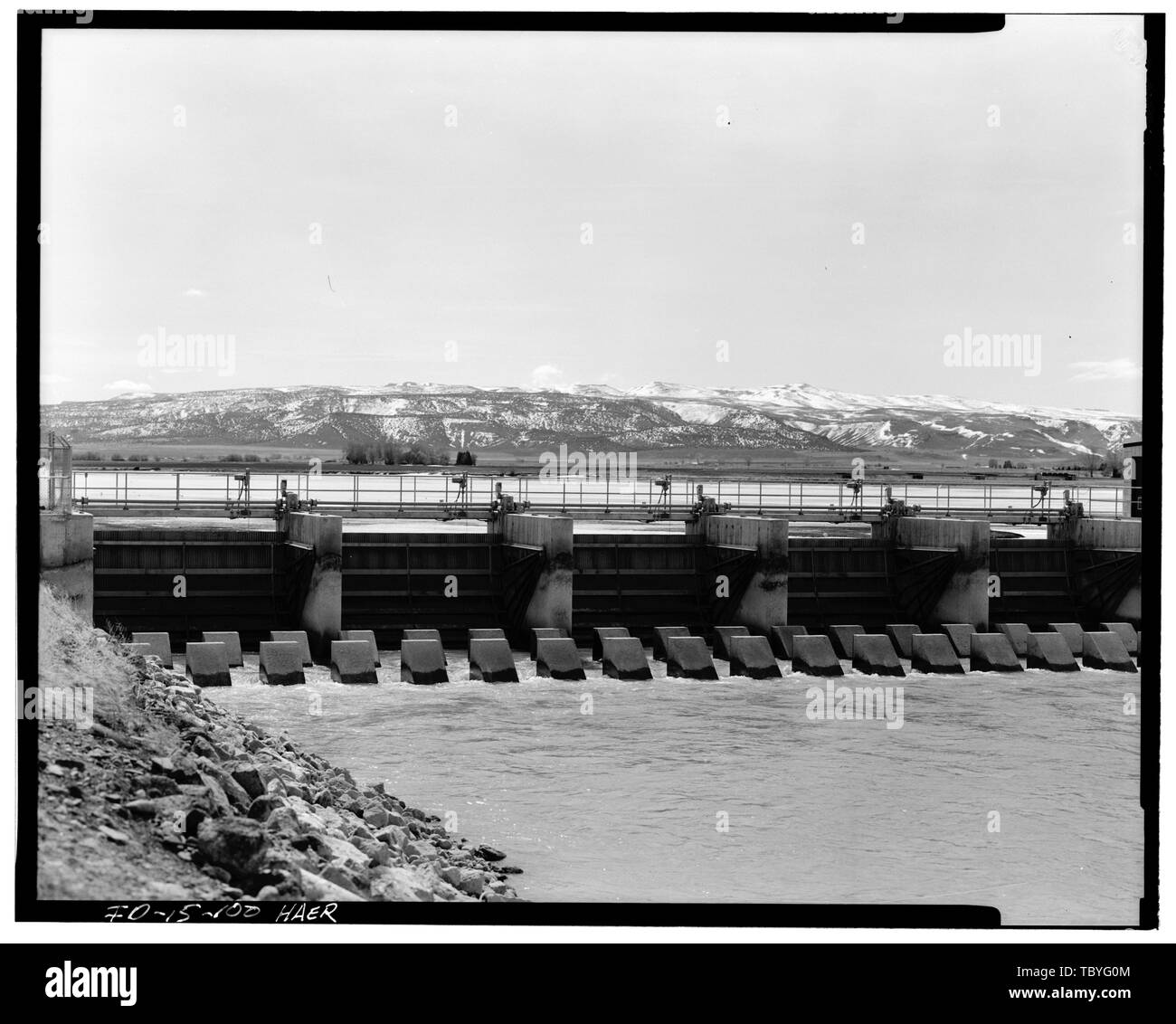 Dam Headgates High Resolution Stock Photography and Images - Alamy