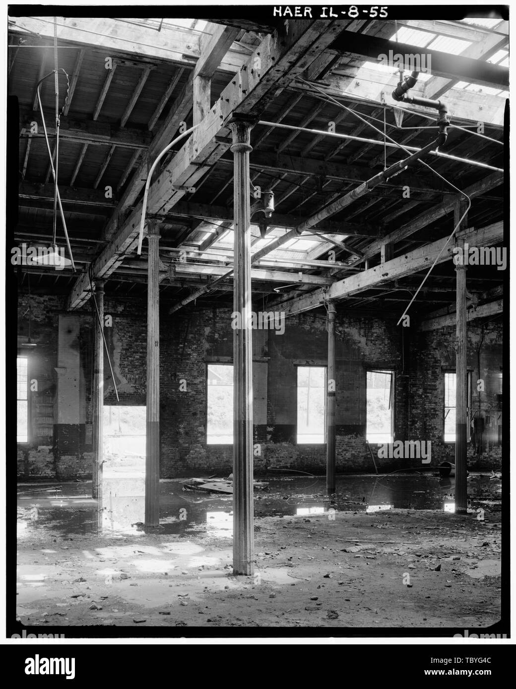 Column truss hi-res stock photography and images - Alamy