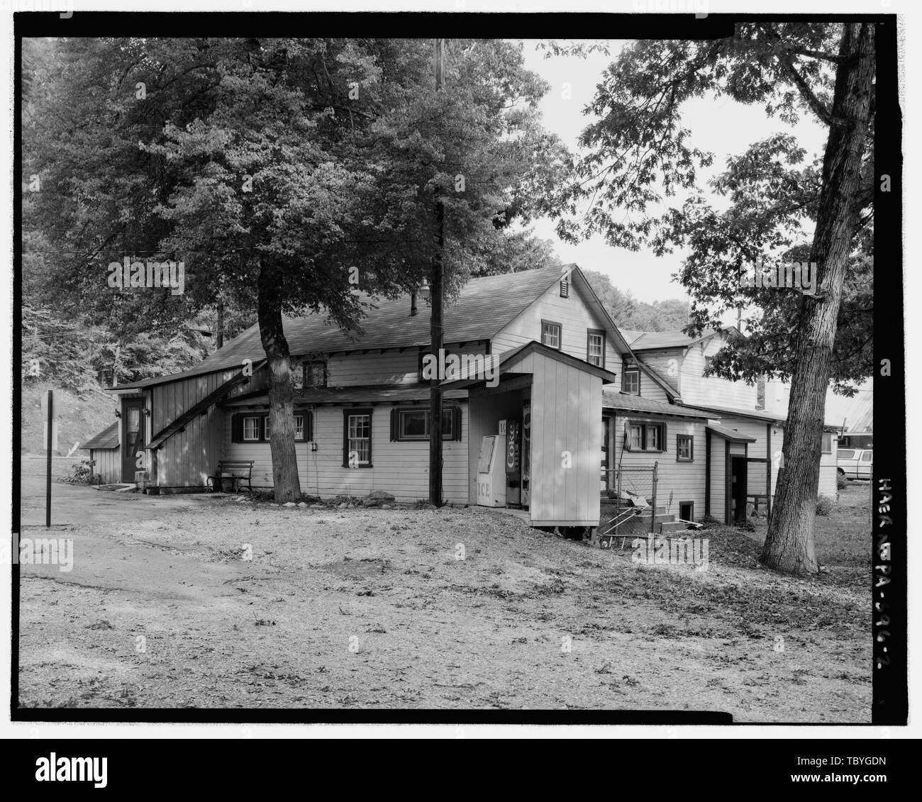 Campground building Black and White Stock Photos & Images - Alamy