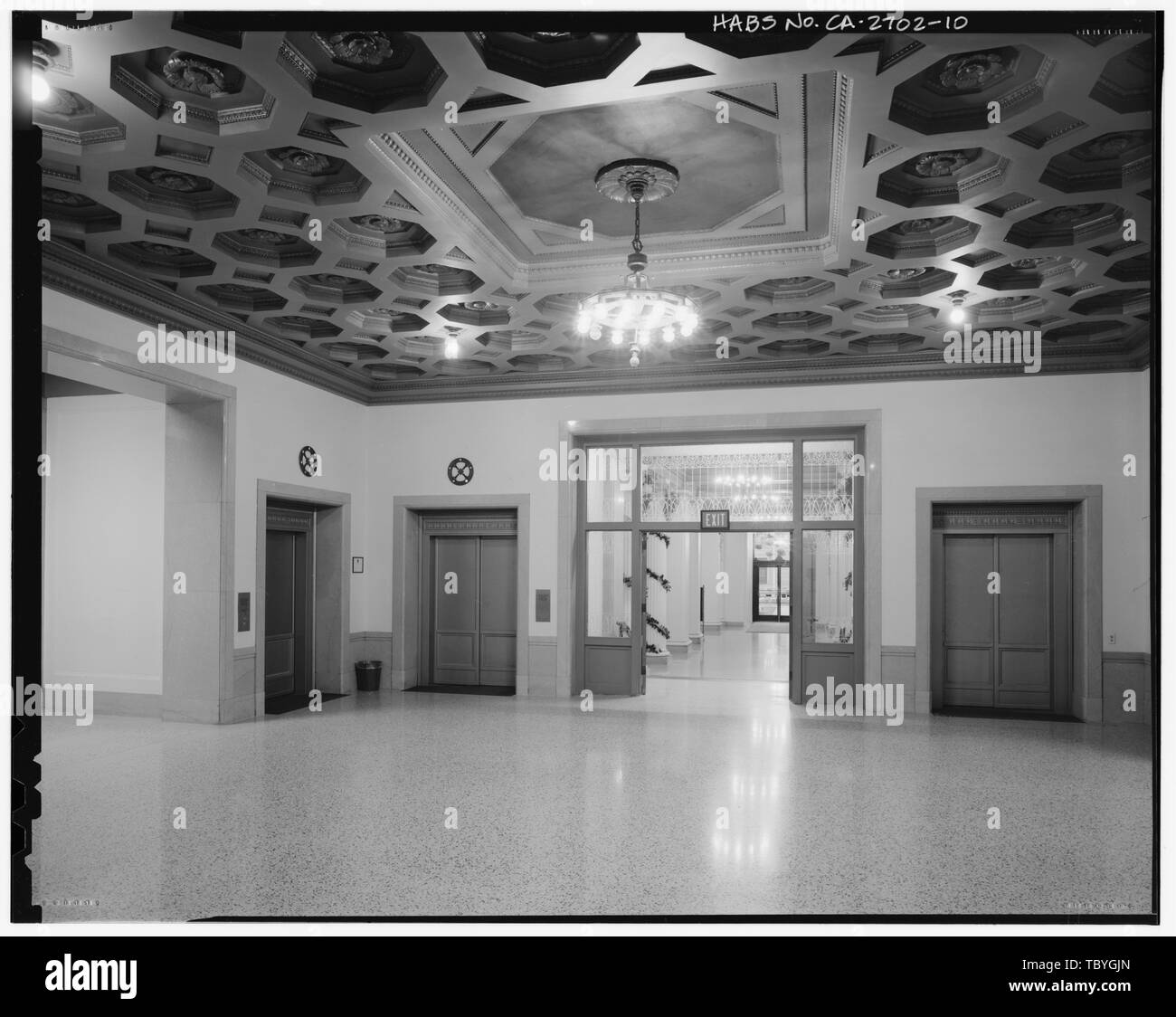 State office building no 1 Black and White Stock Photos & Images - Alamy