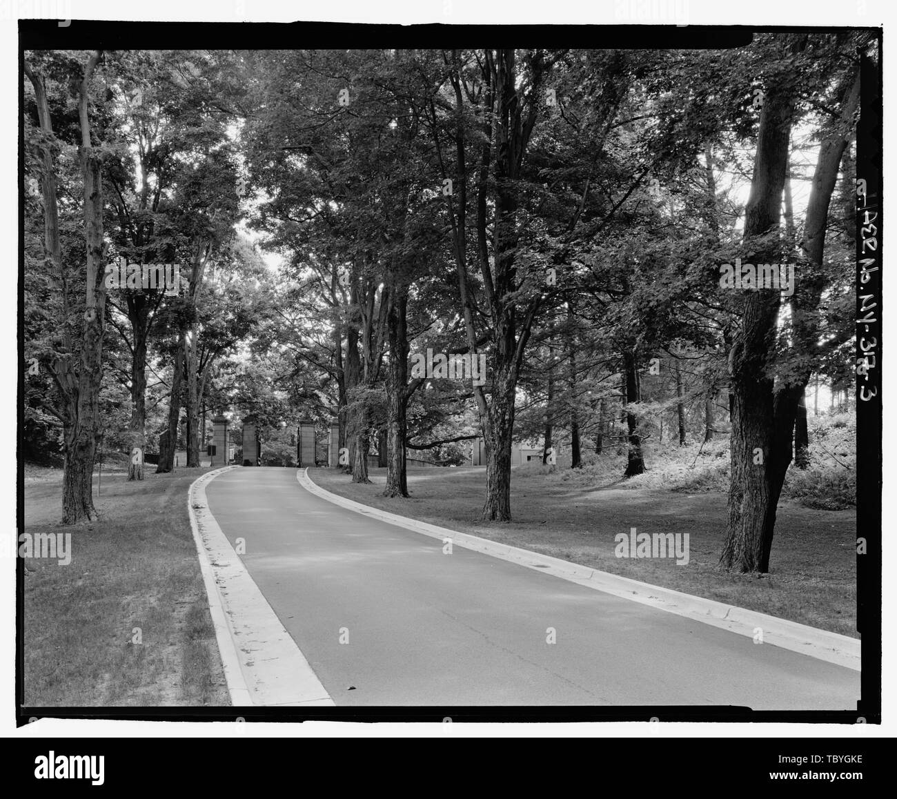 Main entrance gate from white Bridge, NPS Route 10, view SE. Vanderbilt ...