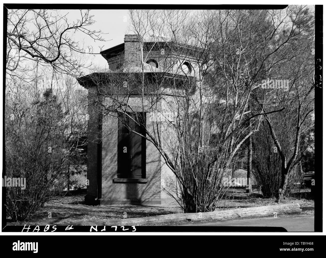 March 1960 WEST VIEW SHOWING ONESTORY EXTENSION Rutgers University ...