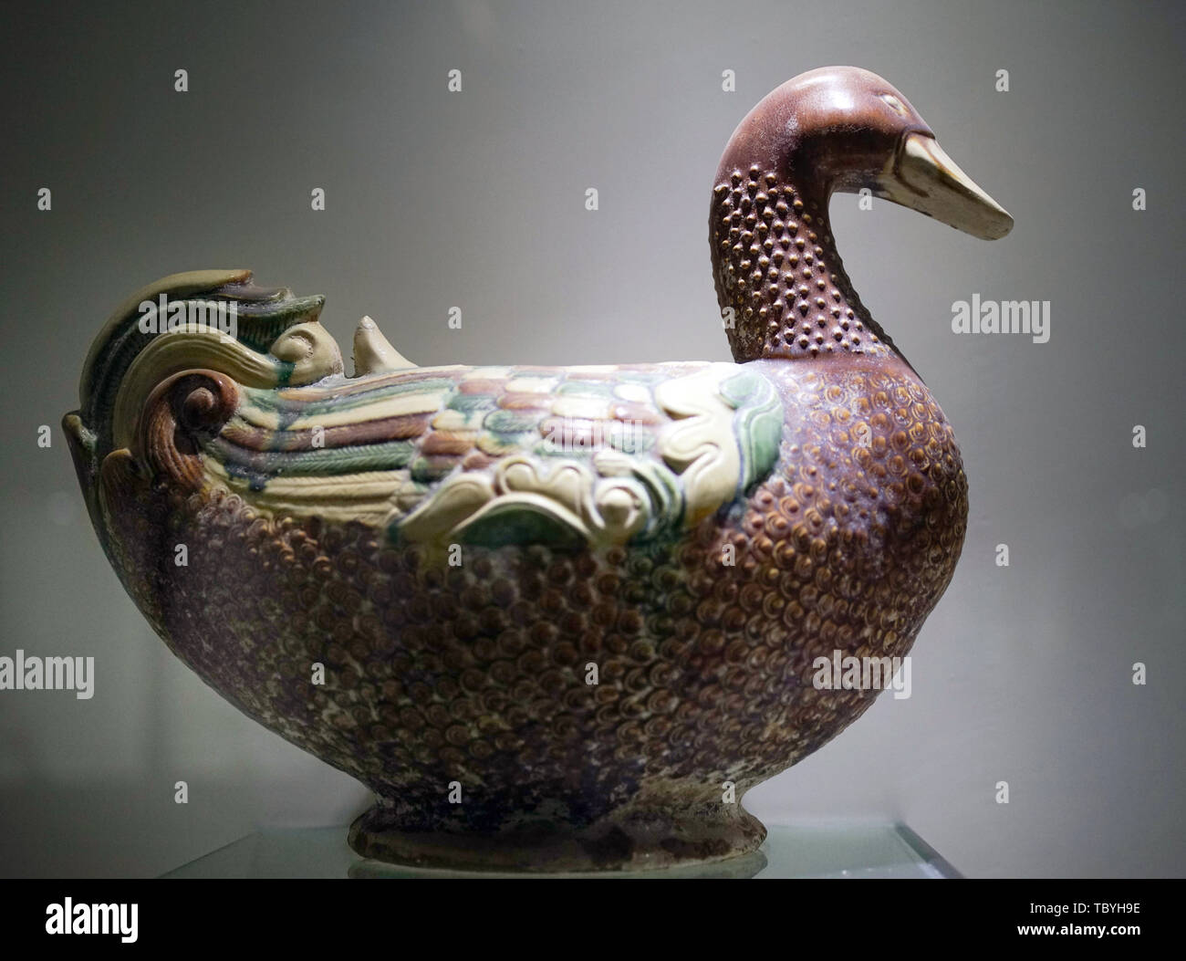 Tang three-color statue Stock Photo - Alamy