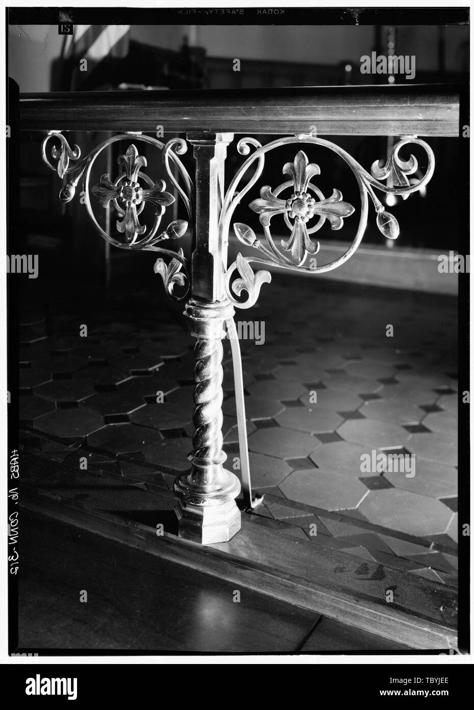 May 1968 DETAIL OF TYPICAL ALTAR RAIL BRACKET Trinity Church (P. E ...