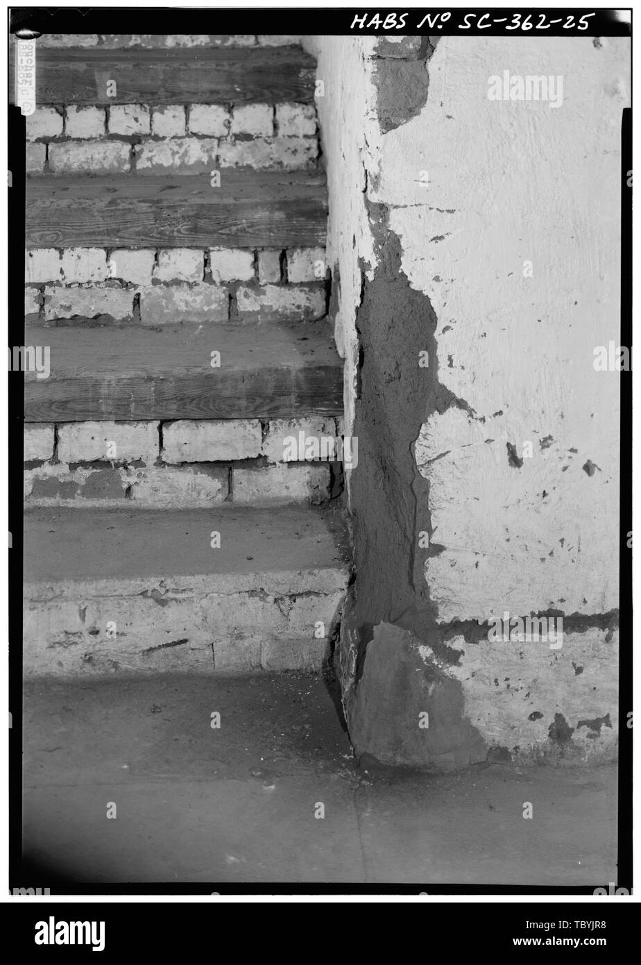 Earth Cellar High Resolution Stock Photography and Images - Alamy