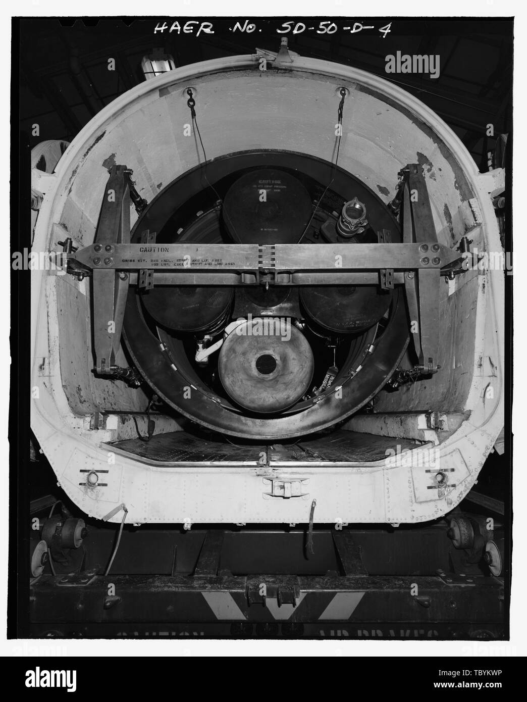 Missile transfer building, interior, SSCBM open, bottom of missile ...