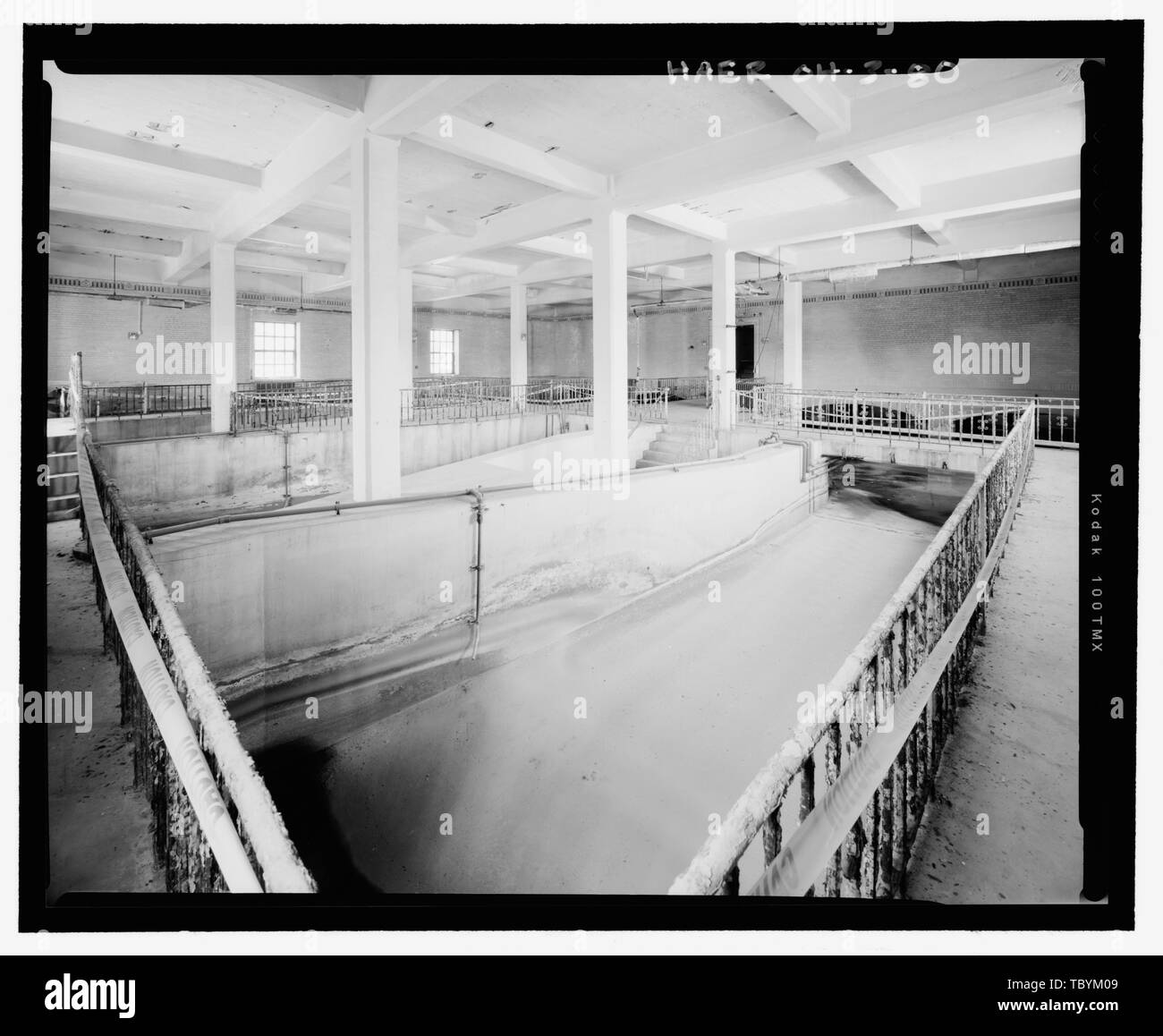 Mixing chamber Black and White Stock Photos & Images - Alamy