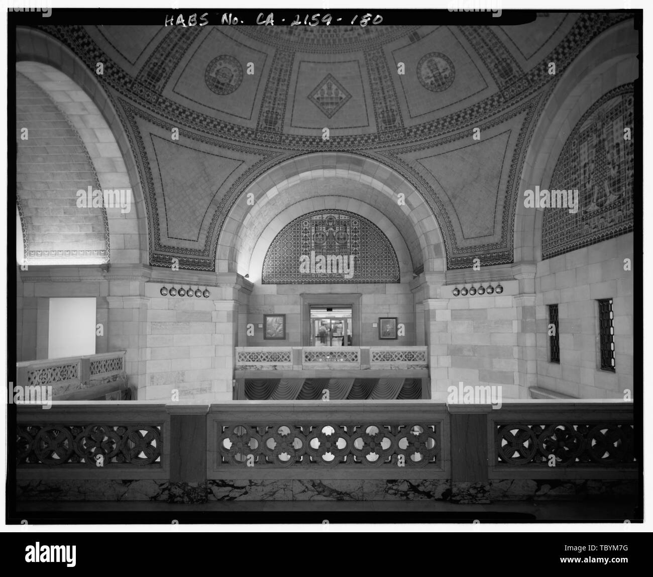 Rotunda of city hall Black and White Stock Photos & Images - Alamy