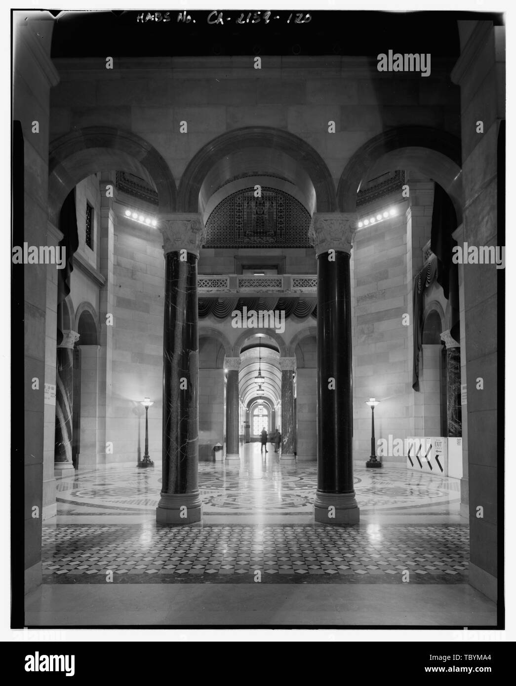 Los angeles city hall rotunda hi-res stock photography and images - Alamy