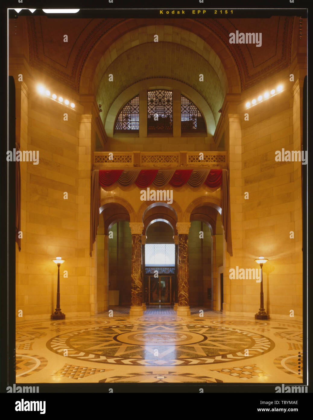 Los angeles city hall rotunda hi-res stock photography and images - Alamy