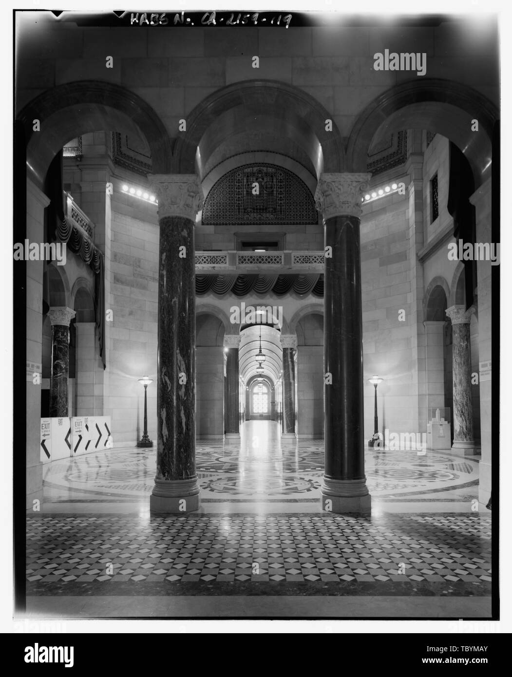 Los angeles city hall rotunda hi-res stock photography and images - Alamy