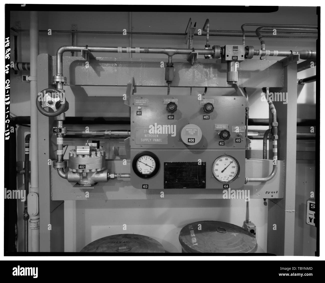 NITROGEN SUPPLY PANEL ON SOUTH WALL OF CONTROL ROOM (114), LSB (BLDG ...