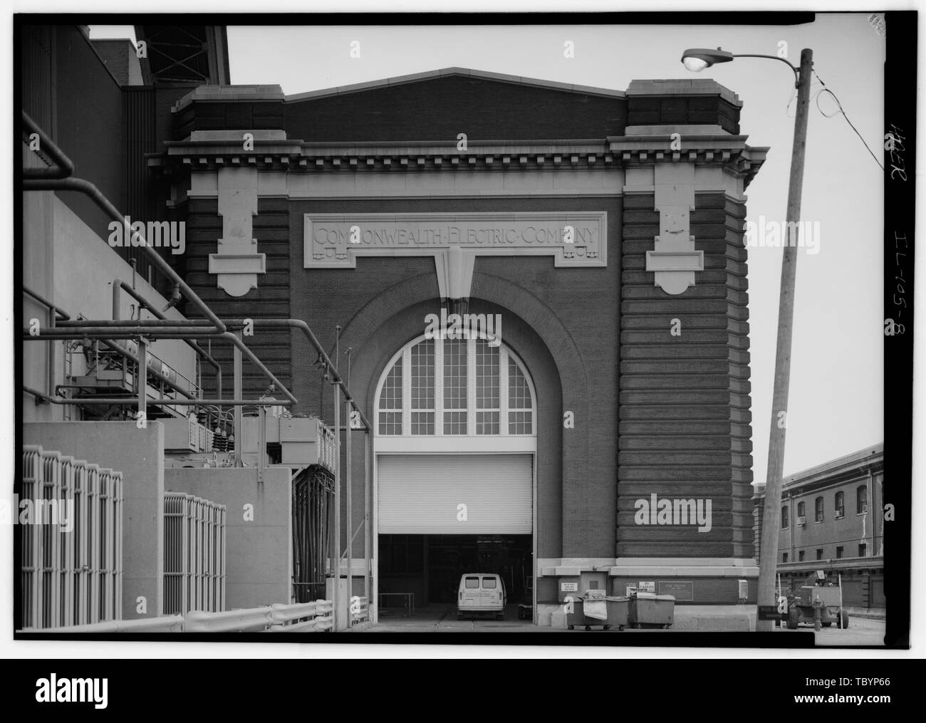 NORTH (MAIN) ENTRANCE TO ORIGINAL (1903) FISK STREET POWERHOUSE, THE ...