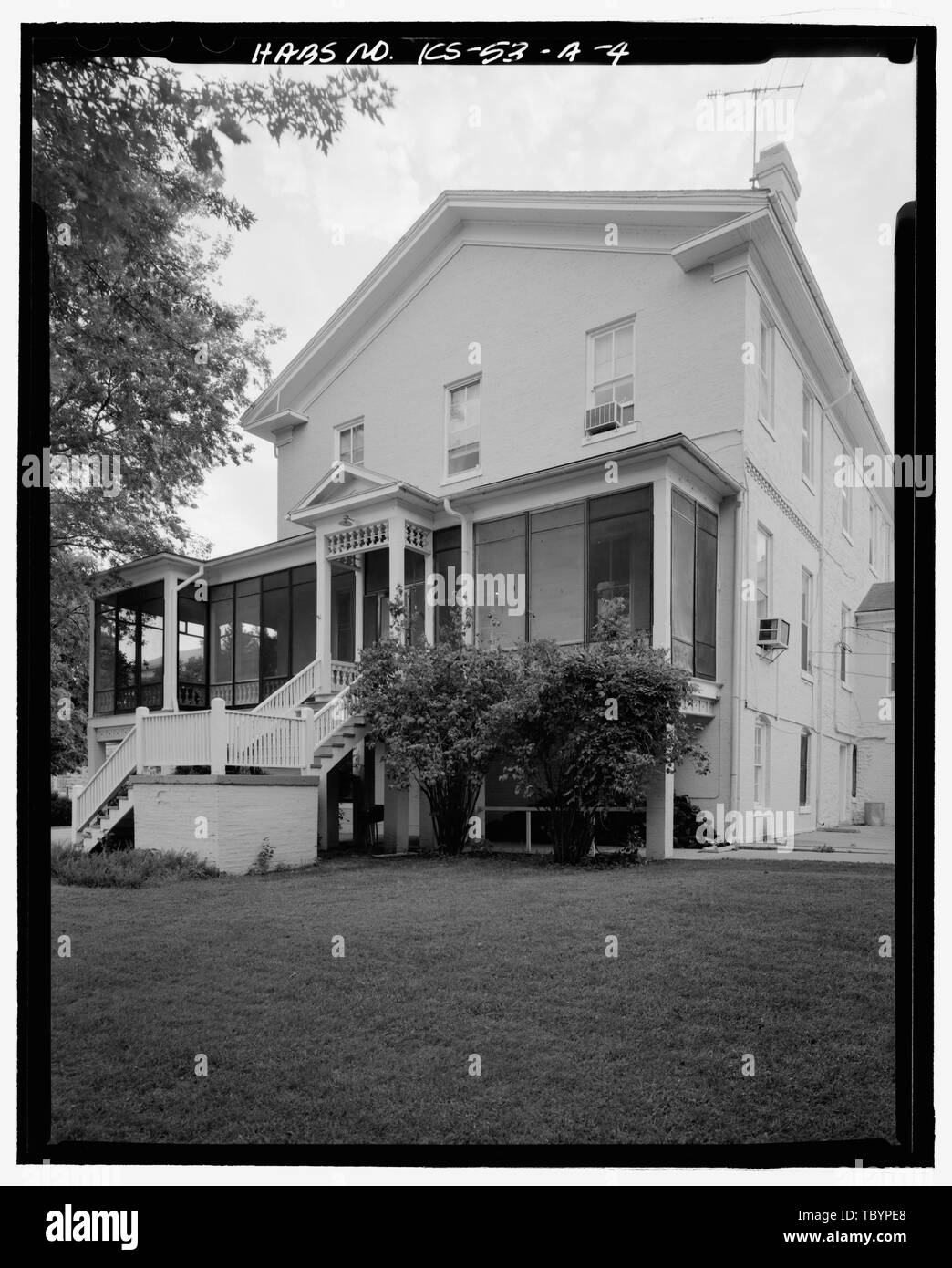 NORTH (REAR) and EAST ELEVATIONS, LOOKING WESTSOUTHWEST Fort ...