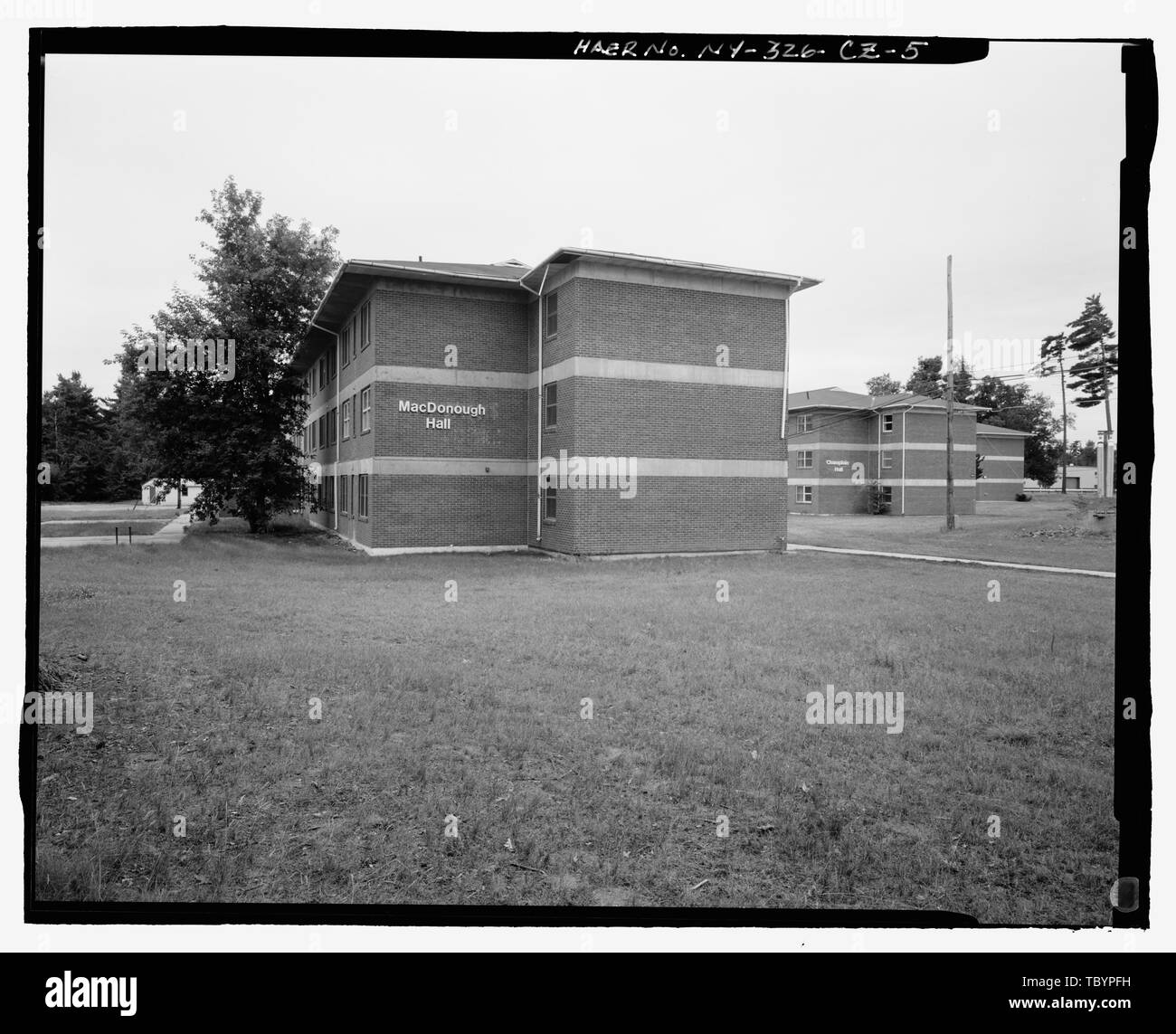 NORTH (SIDE) AND EAST (REAR) ELEVATIONS OF BUILDING. VIEW TO SOUTH ...
