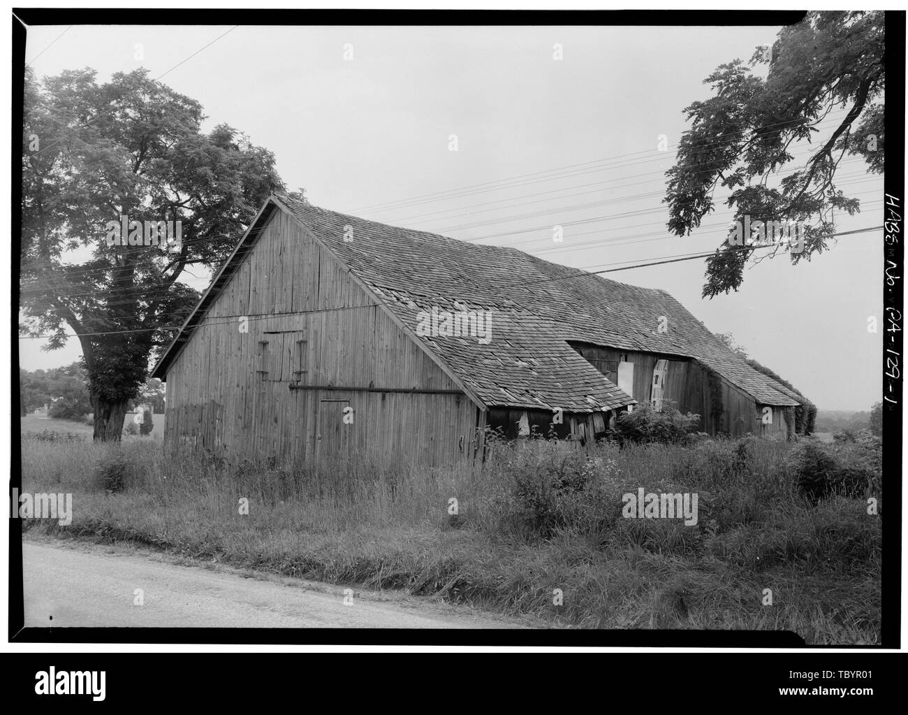 NORTH AND EAST FACADES Barn, Rural Delivery Route 1, Dover, York County ...