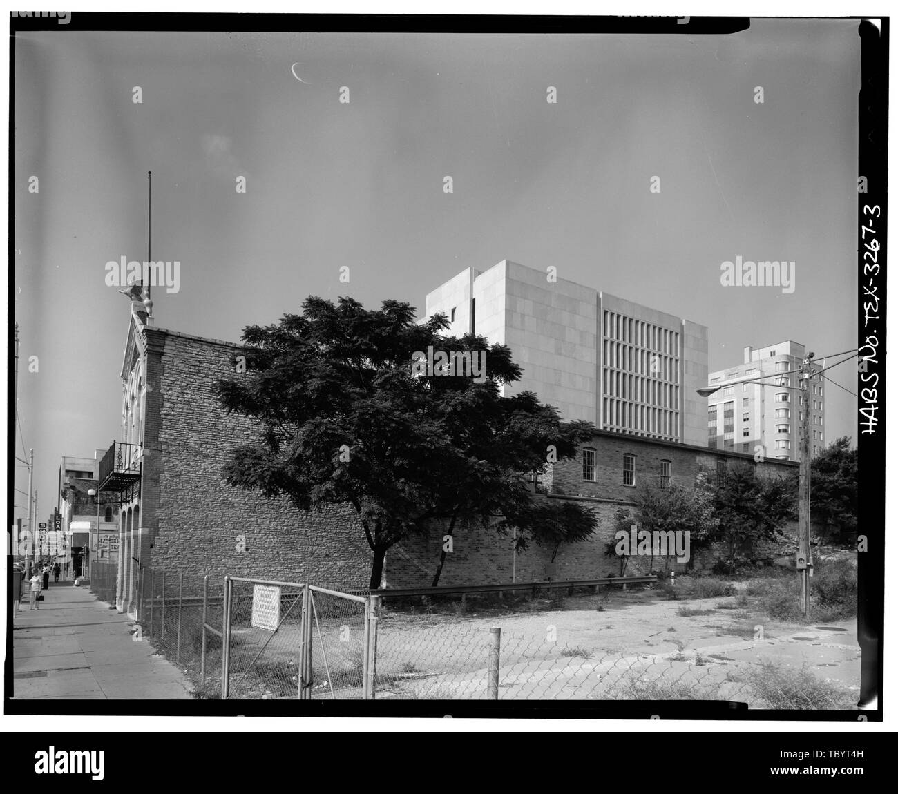 Austin avenue Black and White Stock Photos & Images - Alamy