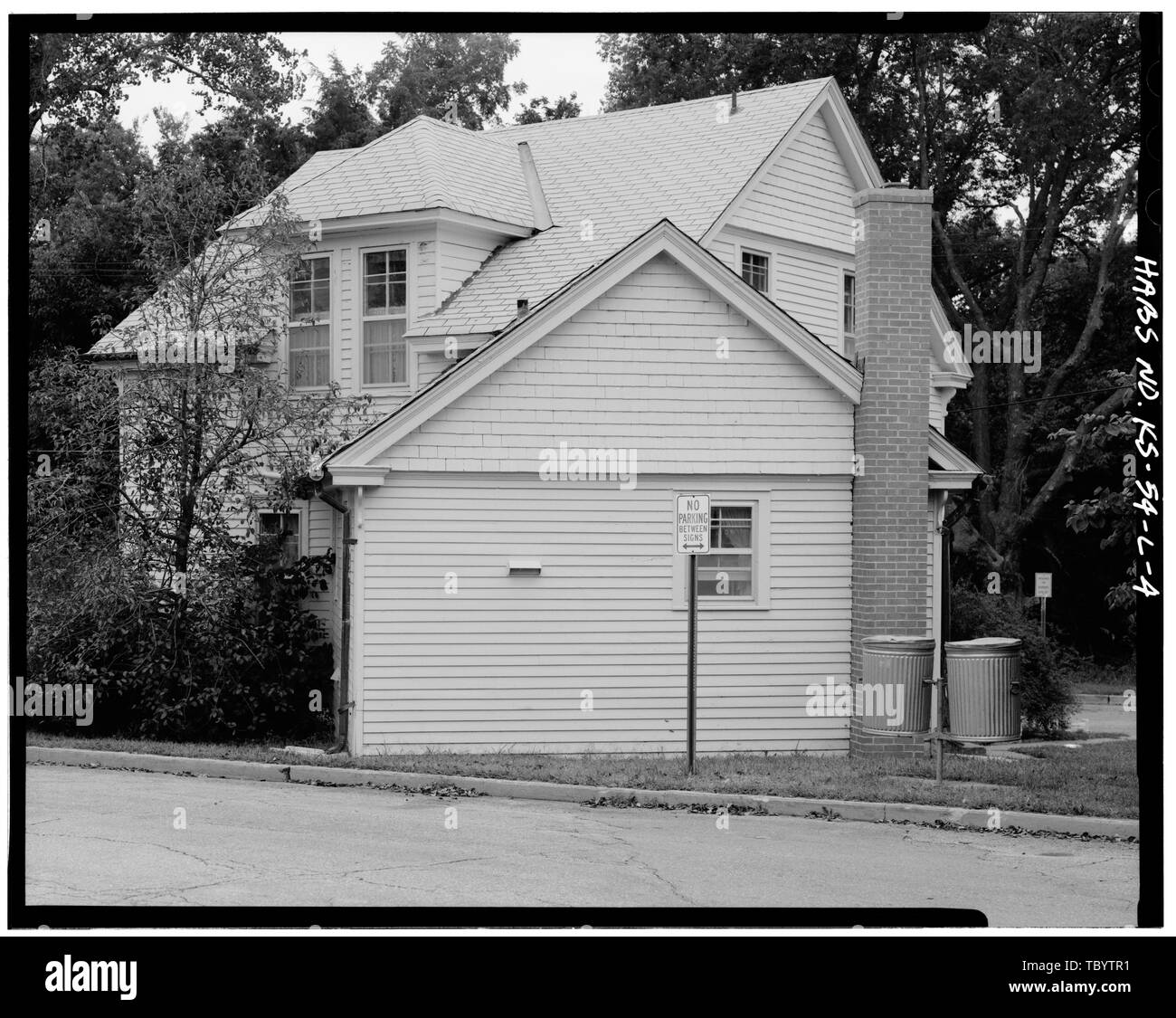 NORTH and EAST ELEVATIONS, LOOKING SOUTHWEST. Fort Riley, Building No ...