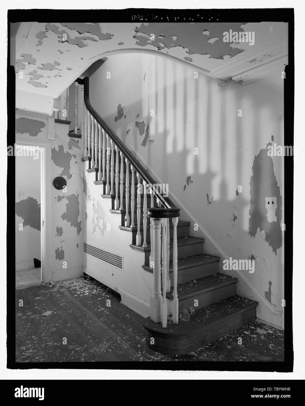 Naval Hospital, Officer's Quarters, Southeast of Main Building ...