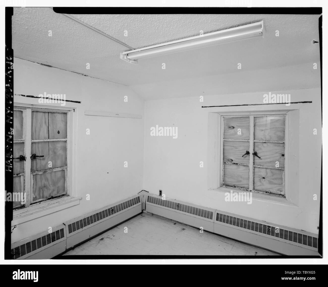 Newton memorial Black and White Stock Photos & Images - Alamy
