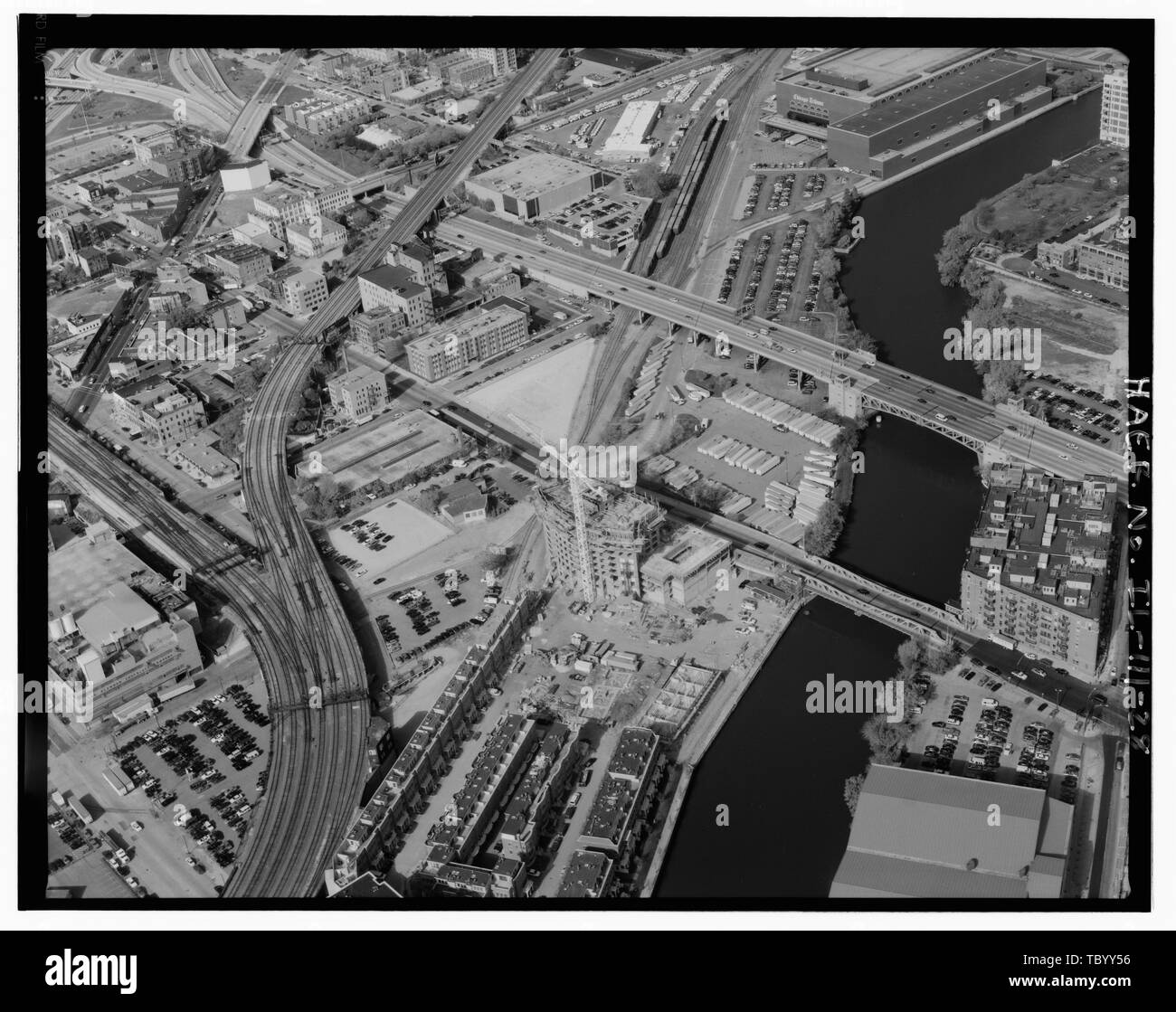 Jet bridges Black and White Stock Photos & Images - Alamy