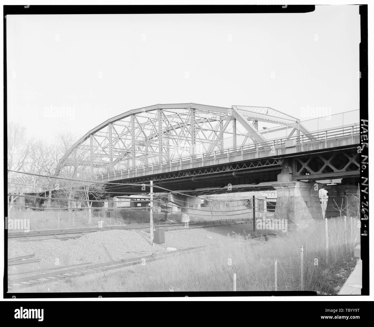 Macombs bridge Black and White Stock Photos & Images - Alamy