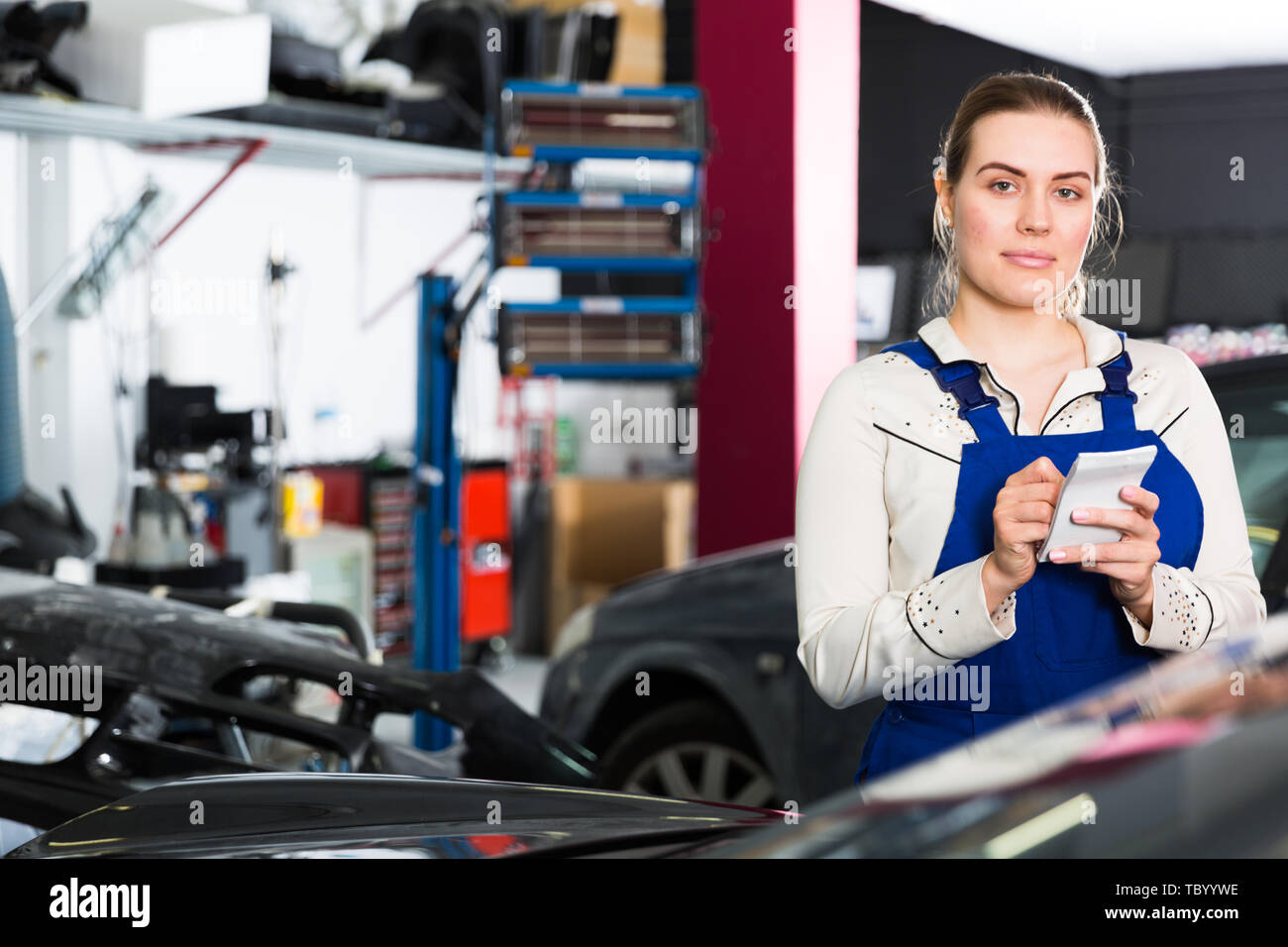 Positive girl taking notes hi-res stock photography and images - Alamy