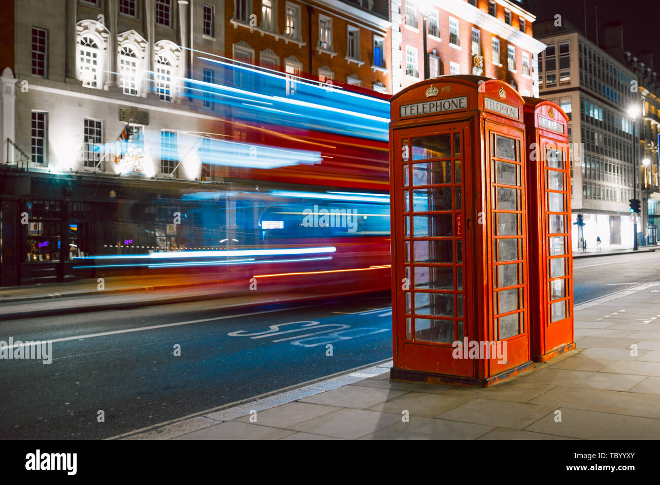 Capital English Red Bus And Telephone Booth High Resolution Stock ...