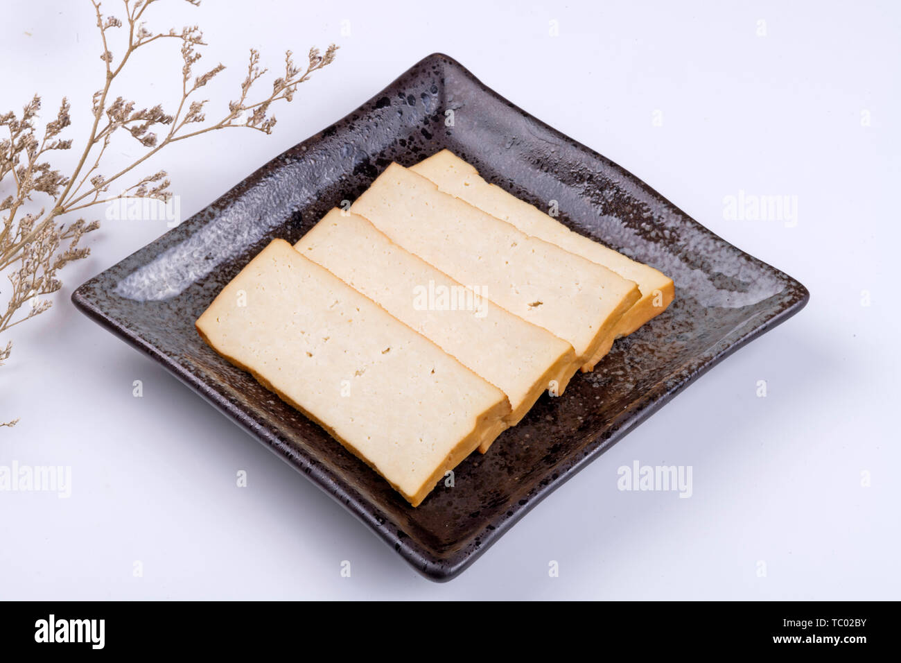 Dried bean curd skin hi-res stock photography and images - Alamy