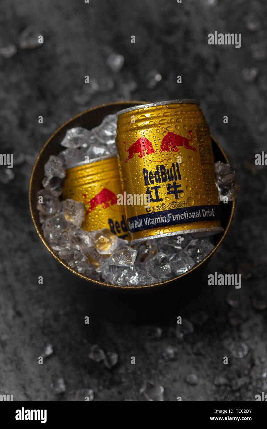 Red bull drink ice hi-res stock photography and images - Alamy