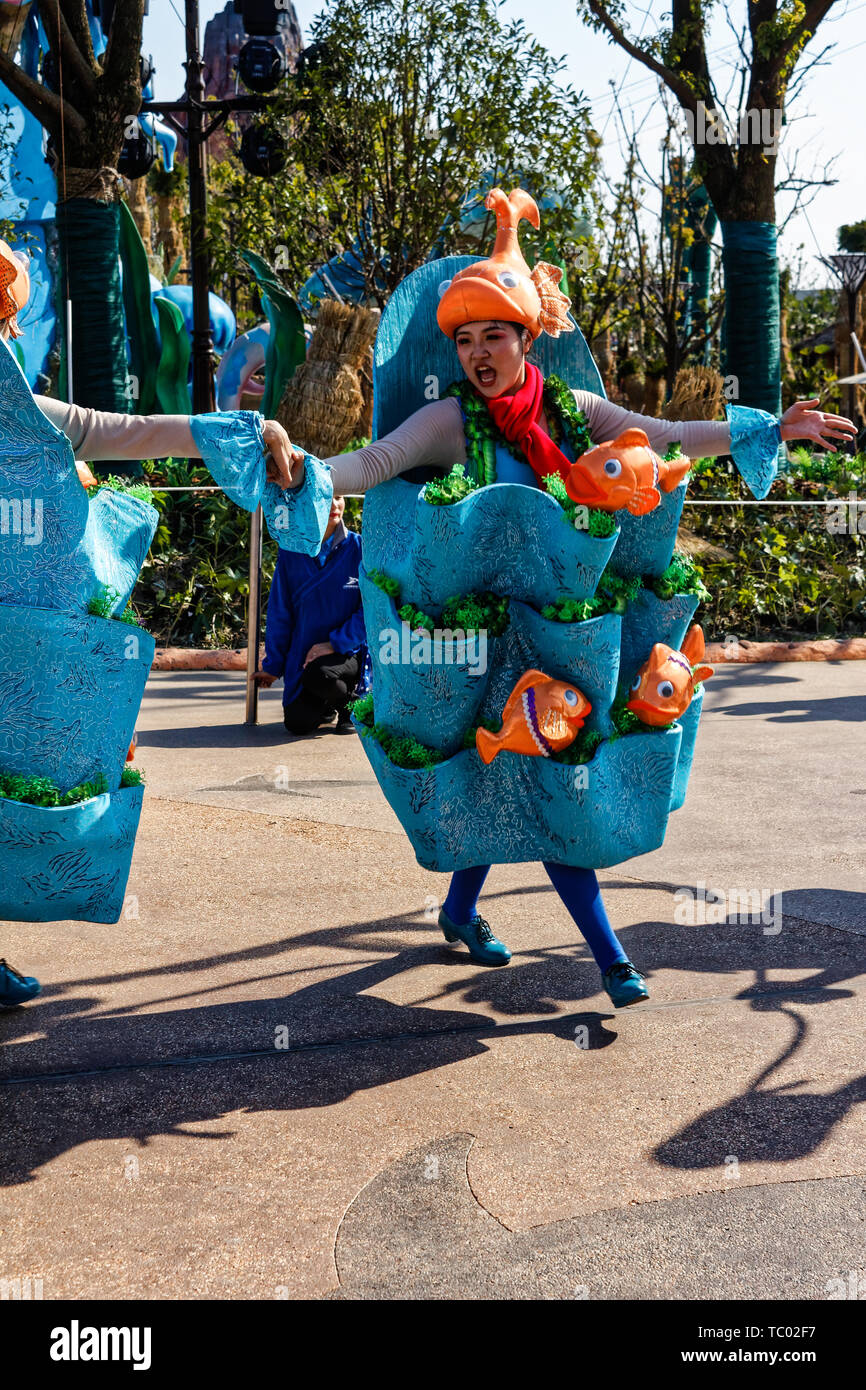 Shanghai Haichang Ocean Park float parade Stock Photo - Alamy
