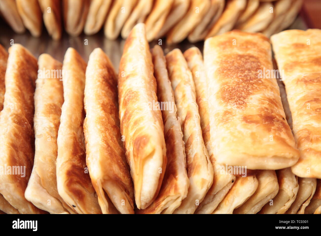 Fire clam hi-res stock photography and images - Alamy