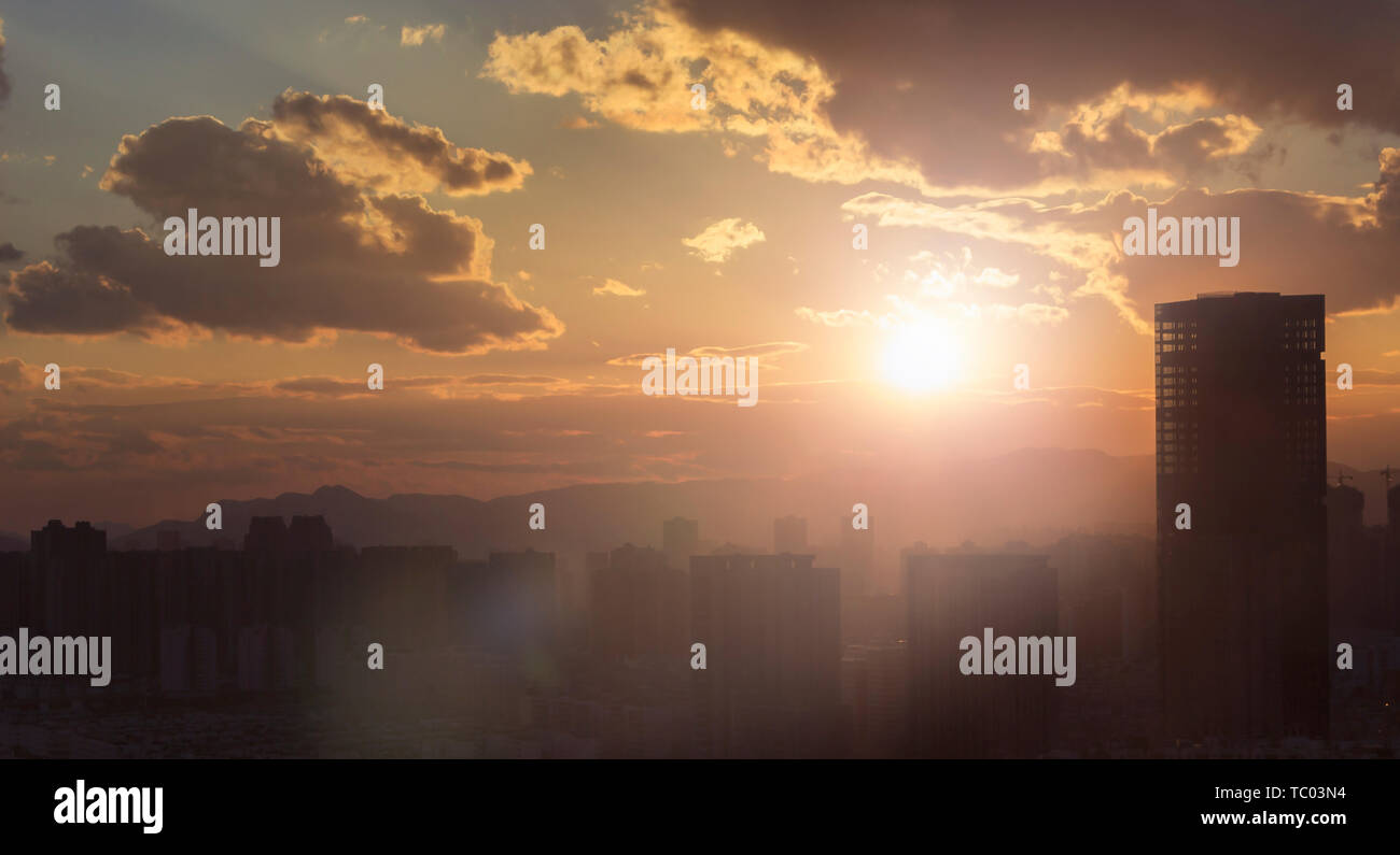Johannesburg skyline sunrise hi-res stock photography and images - Alamy