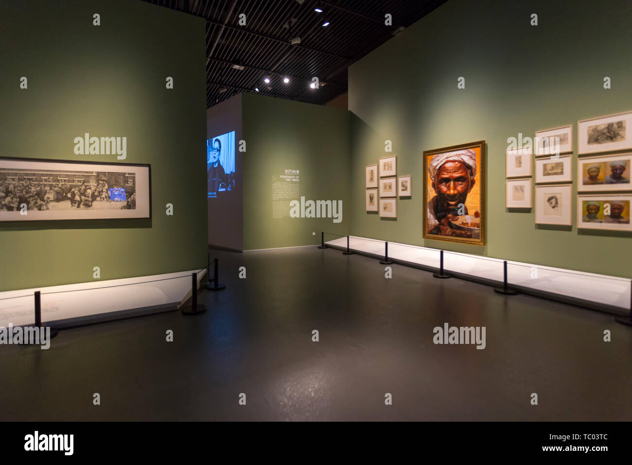 Chengdu Museum - Painting Exhibition with the Times Stock Photo - Alamy