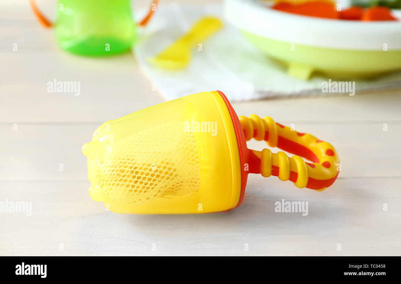 Nibbler tool hi-res stock photography and images - Alamy