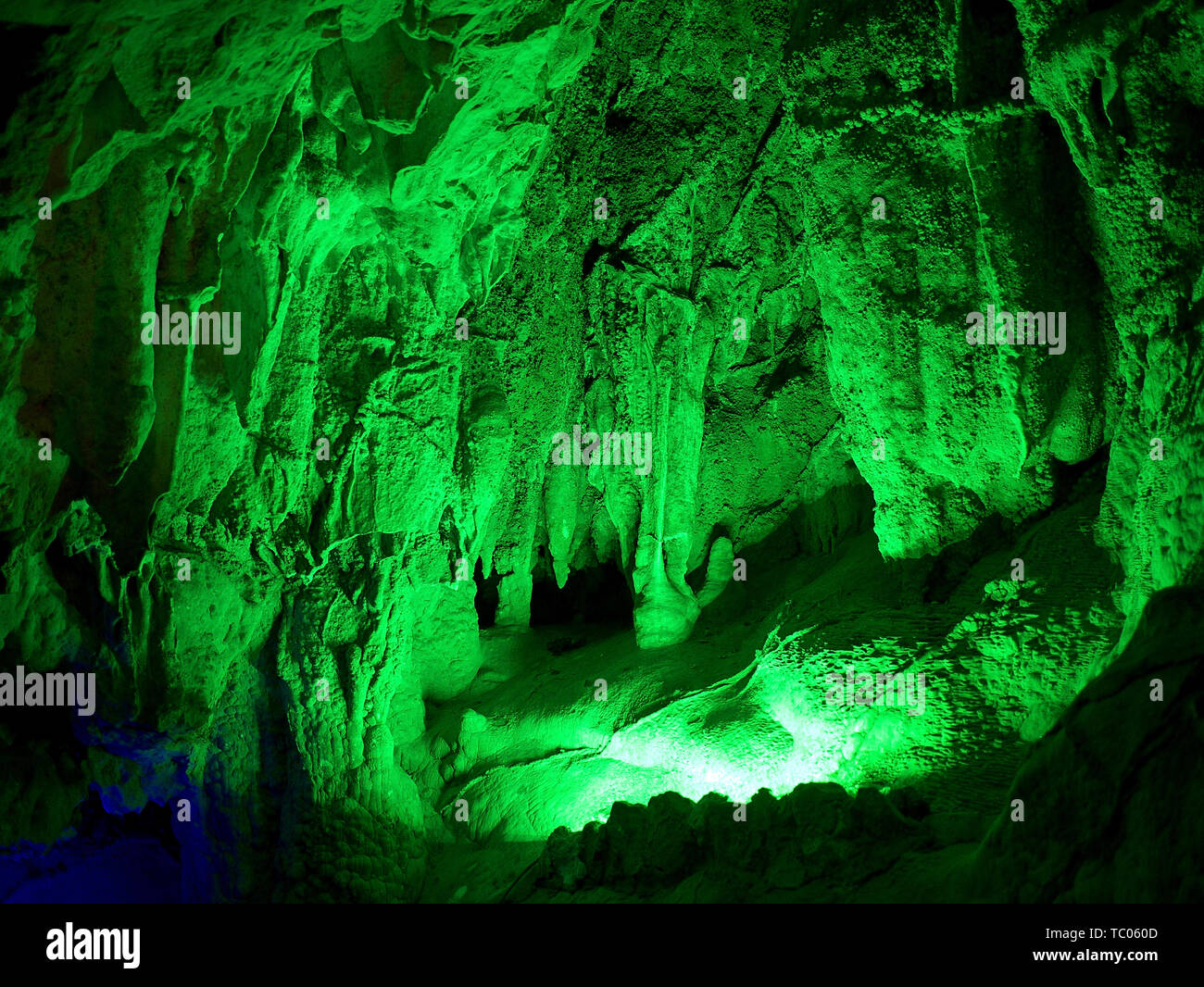 Landscape of Yinzi rock karst cave in Guilin Stock Photo - Alamy