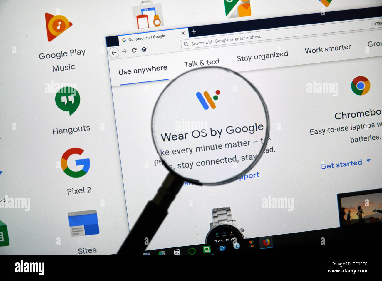 Wear os logo hi-res stock photography and images - Alamy