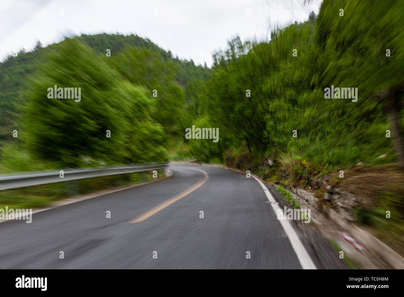 Dynamic pictures of flying Stock Photo - Alamy