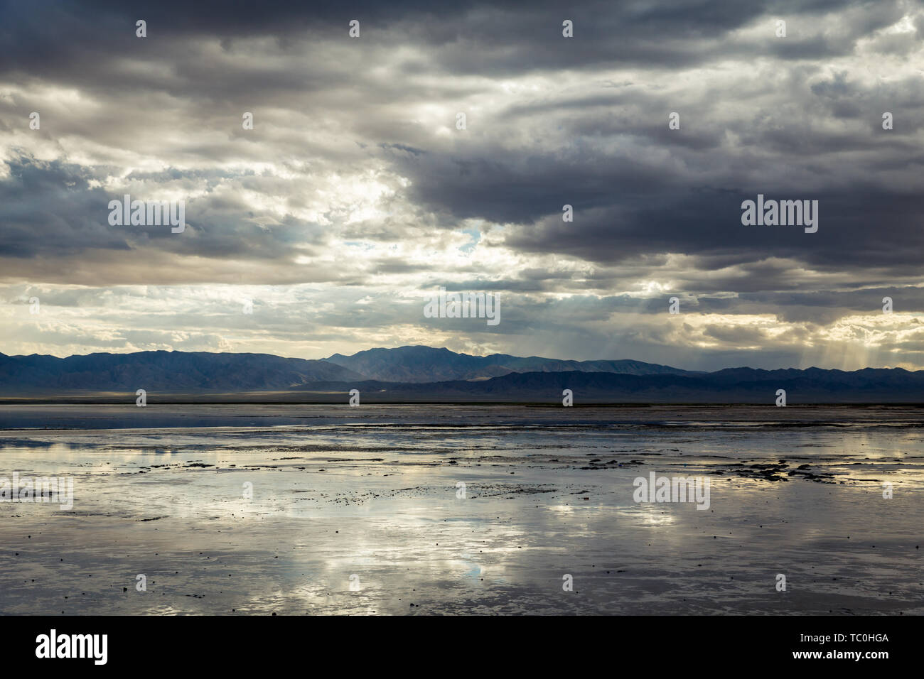 Ocean river light transportation system hi-res stock photography and ...