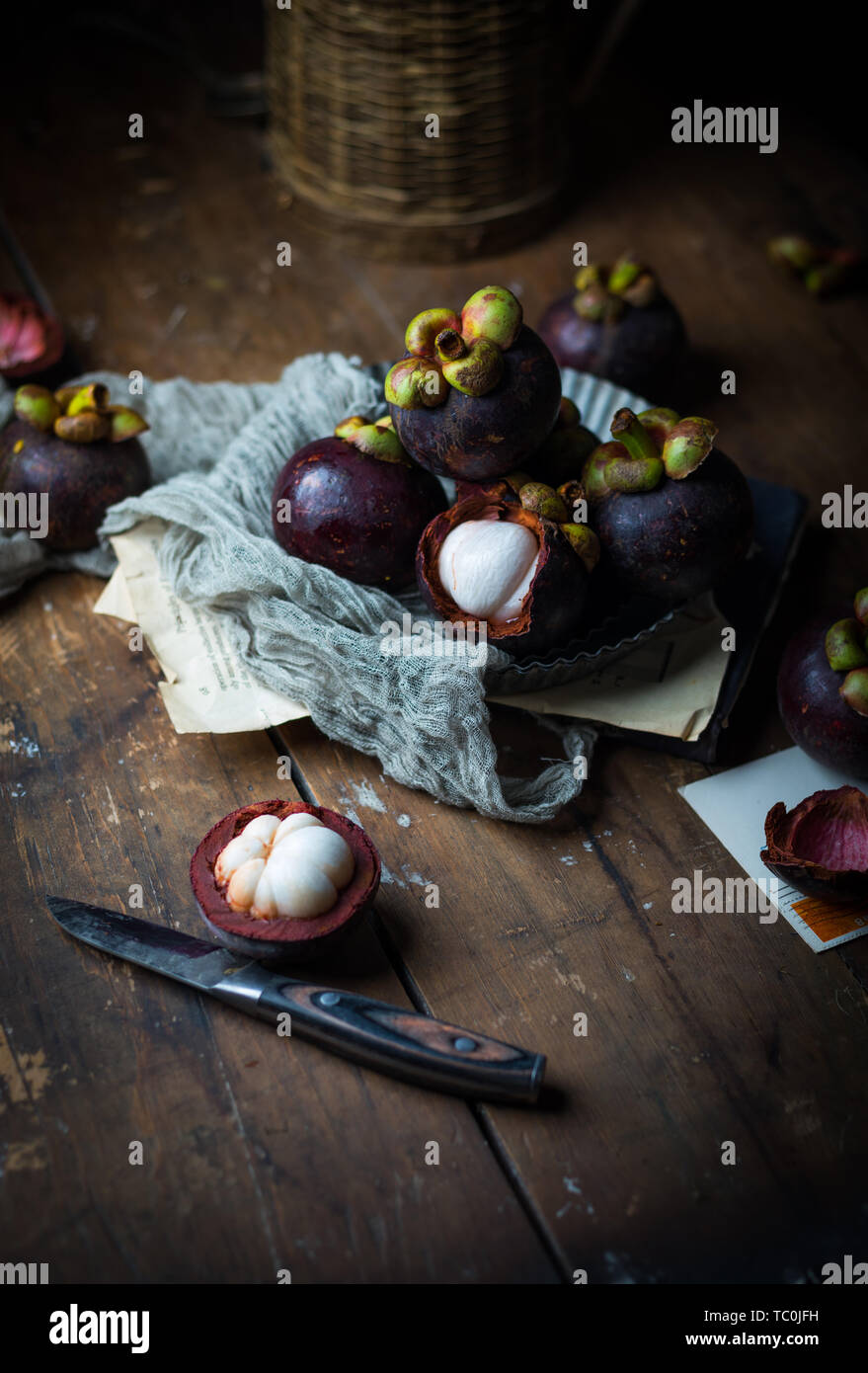 Mountain chocolates hi-res stock photography and images - Alamy