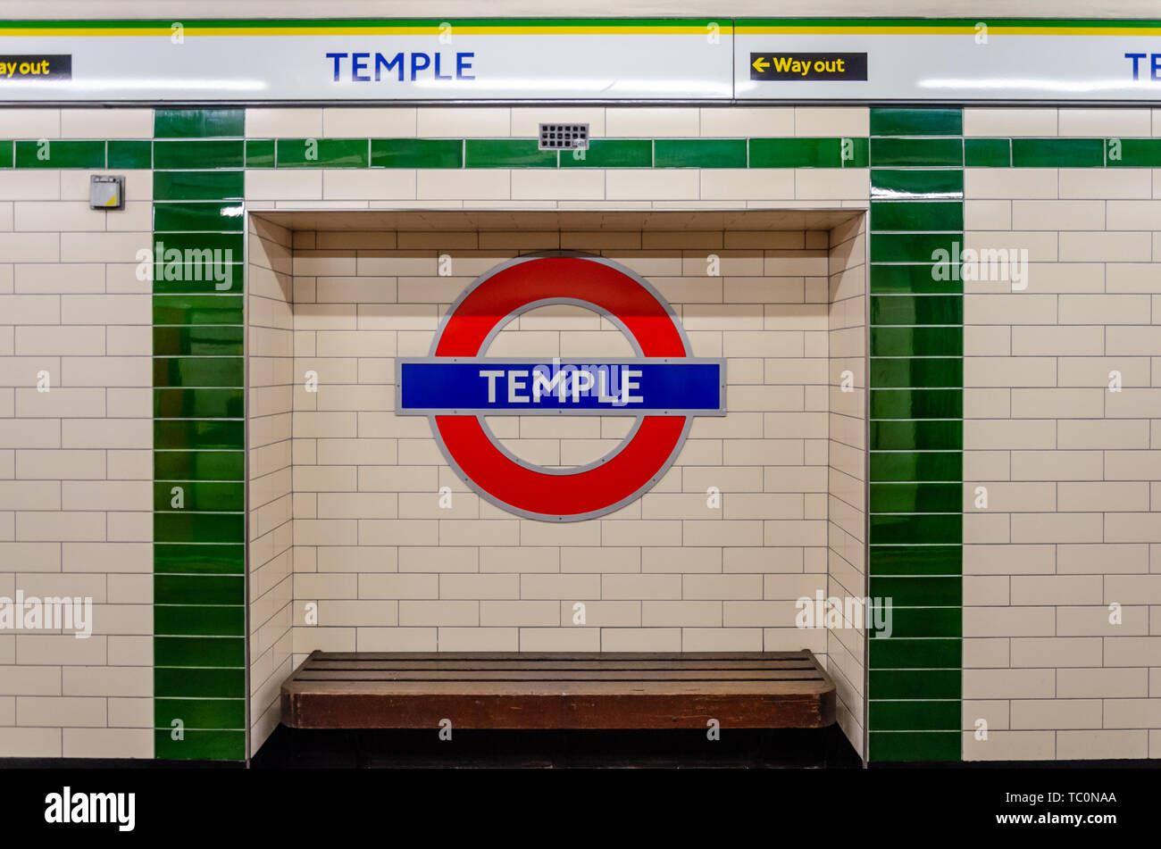 London underground station logo hi-res stock photography and images - Alamy