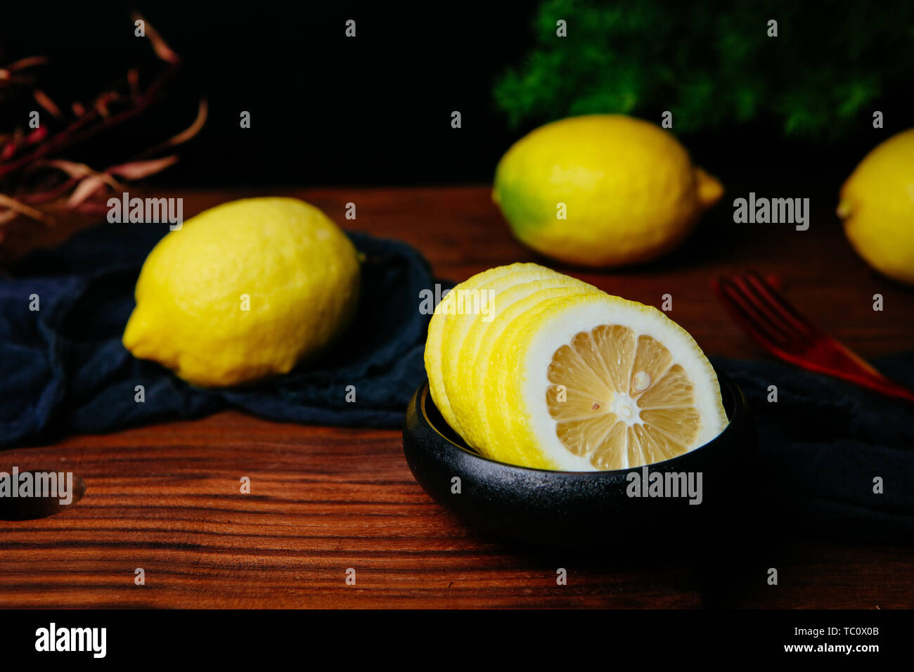 Fresh fruit, yellow lemon Stock Photo - Alamy
