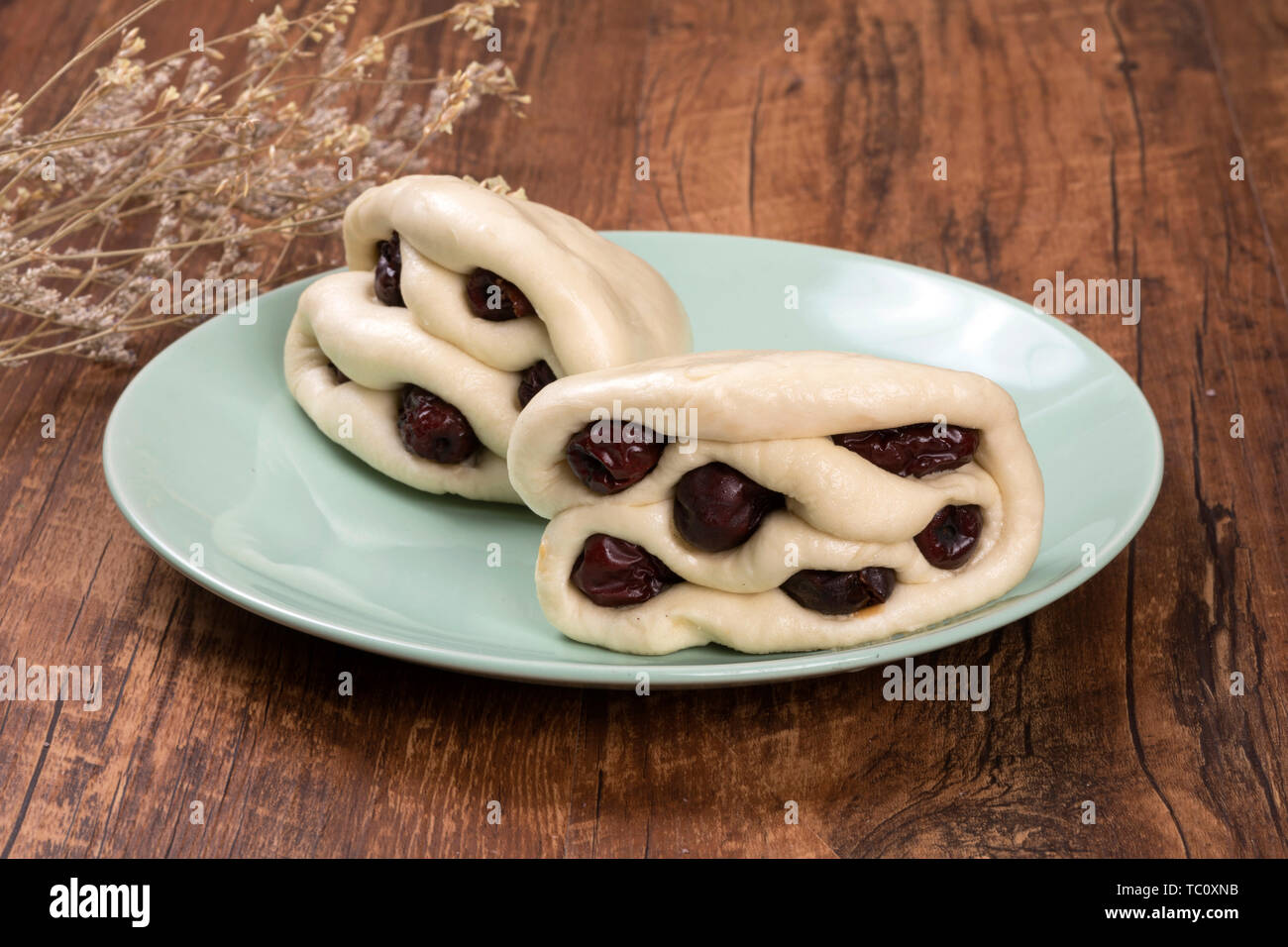 Steamed corn rolls hi-res stock photography and images - Alamy