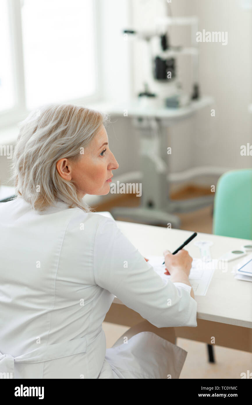 Good looking doctor hi-res stock photography and images - Alamy